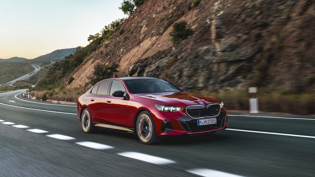 Der 5er von BMW startet rein elektrisch - News - ELECTRIC WOW ...