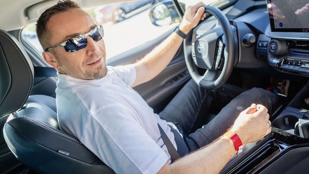 TOYOTA PRIUS - DRIVING DAY - motorline.cc