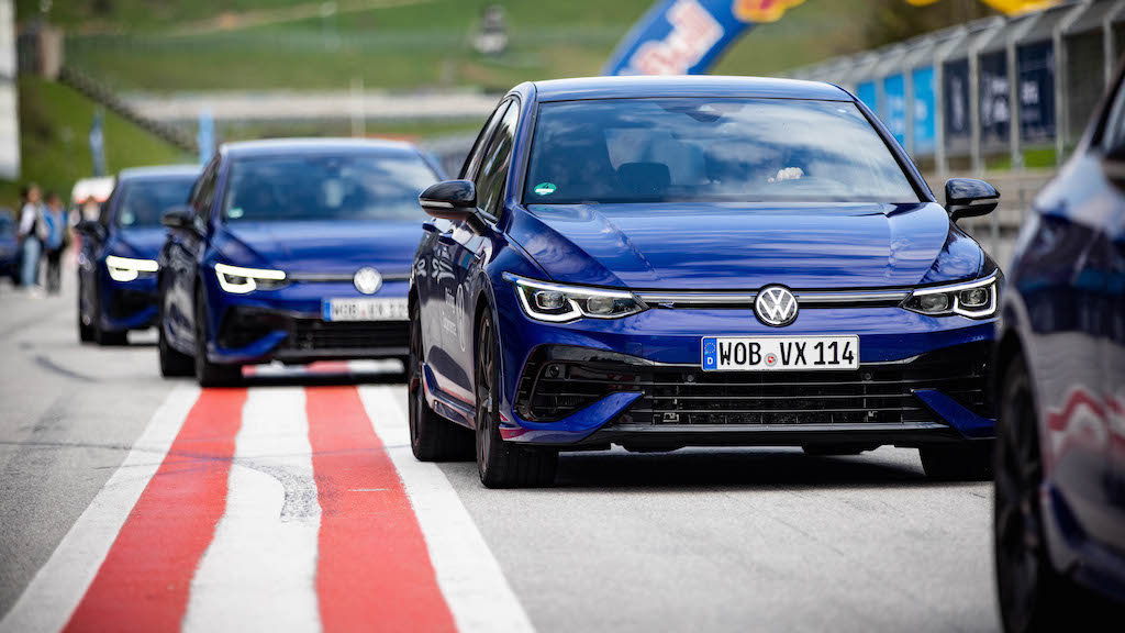 VW Golf R 20 Years im Rennstrecken-Test - Autotests - AUTOWELT ...